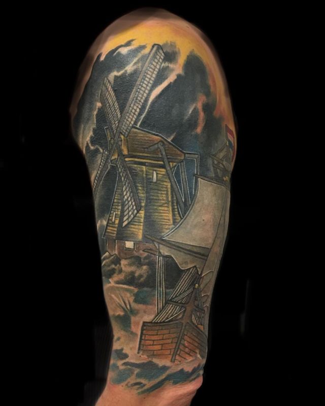 Embedded | Custom Tattoo Studio